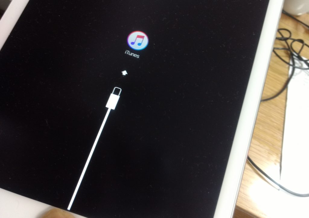 「iPadは使用できません」「itunesに接続」と表示された場合の対処方法 | デジ家事style。